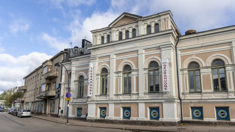 Haminan vanha Seurahuone on myyty – eroa alkuperäiseen pyyntihintaan on ...