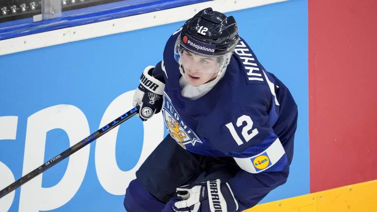 Leijonahyökkääjä Jere Innalalle NHL-sopimus | Urheilua lyhyesti | Yle