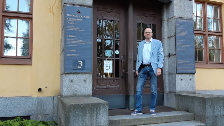 Mikkelin kaupunginjohtaja uusista rajoituksista: "koitetaan olla ...