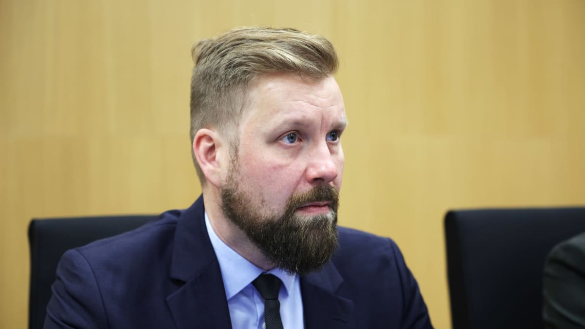 Tuhannet uhrit vaativat Vastaamo-syytetylle vuosien vankeusrangaistusta ...