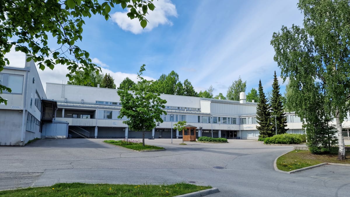 Ylijäämäruokaa myydään kuudella koululla Kuopiossa | Yle