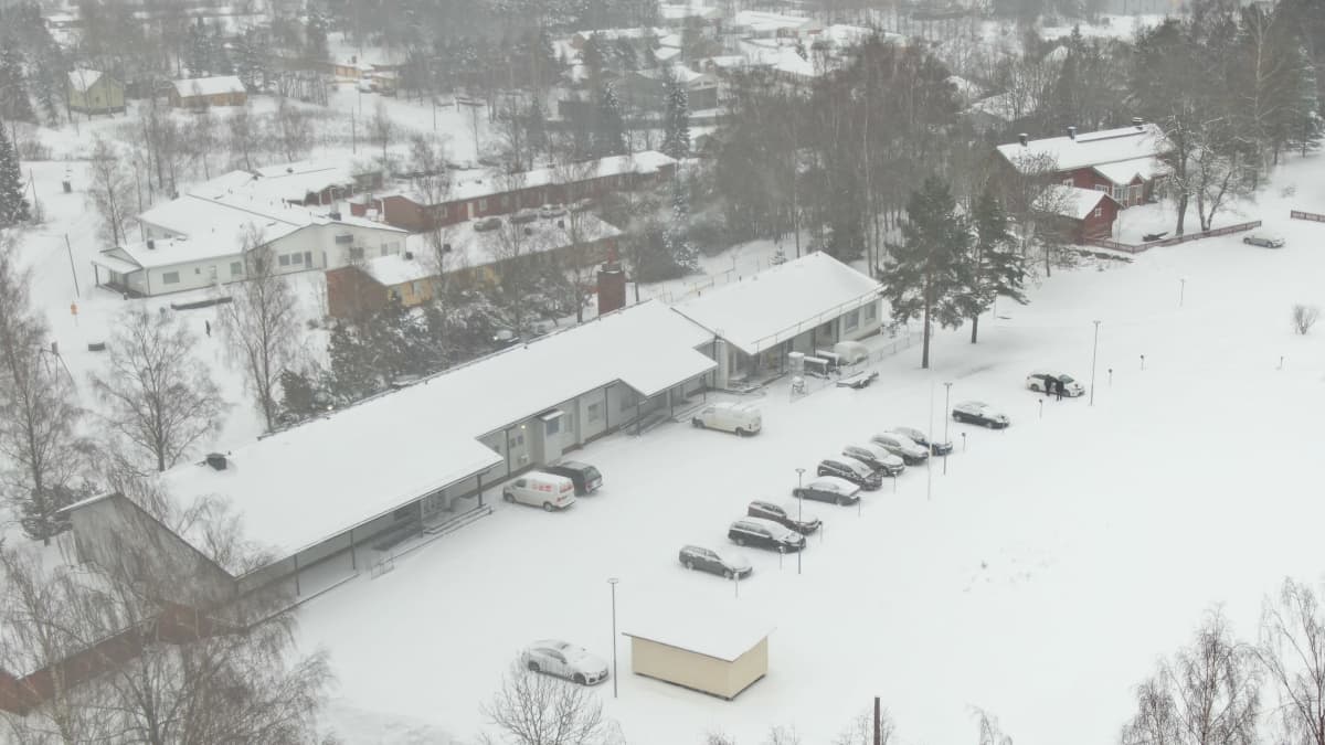 Sisäilmaongelmat ajoivat Sauvon pakoon virastotalostaan – yrittäjä ...