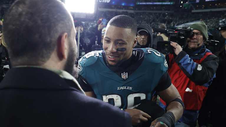 Eagles voitti Super Bowlin ylivoimaisella esityksellä – supertähti ...