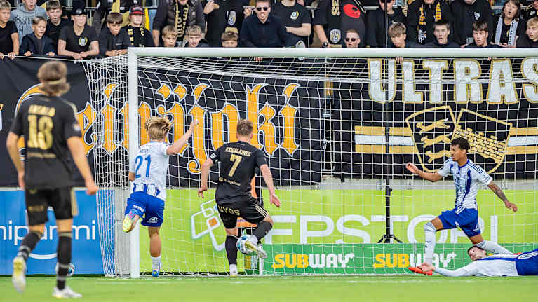 HJK:lle järkytys Seinäjoella – katso, miten Veikkaus­liigan mestaruus ...