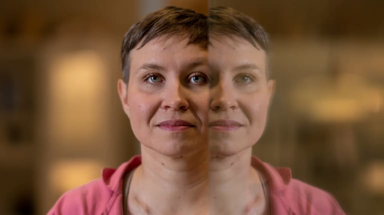 Kommuunissa asujat jakavat keskenään intiimiä kehollista tietoa ...