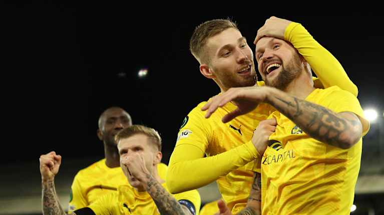 「めっちゃ固くなった…」むっちり巨乳の素人にJKコスさせて特濃大量中出し