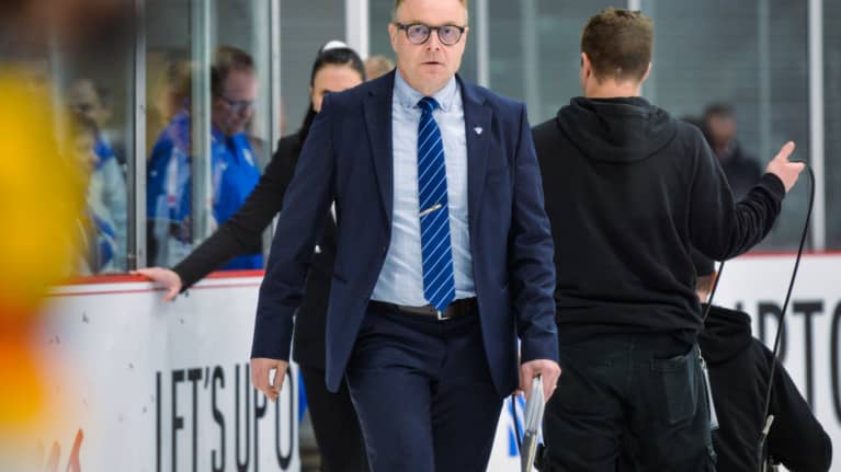 Leijonat katkaisi tappioputkensa kaatamalla Sveitsin jatkoajalla – naisten maajoukkue taipui ...