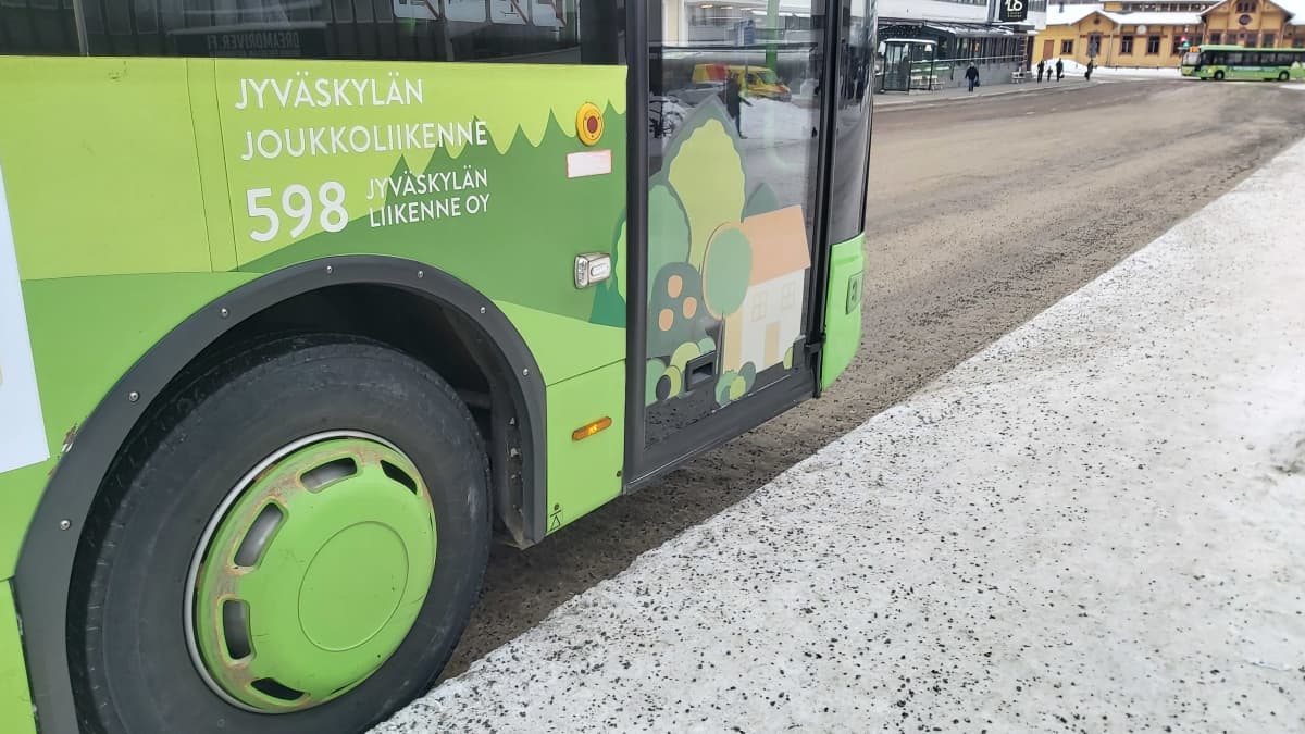 Linja-autoalan lakko voi lamauttaa joukkoliikennettä Keski-Suomessa ...