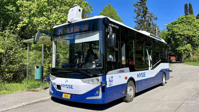 Suomen suurin robottibussi lähtee liikenteeseen kesällä – tältä se ...
