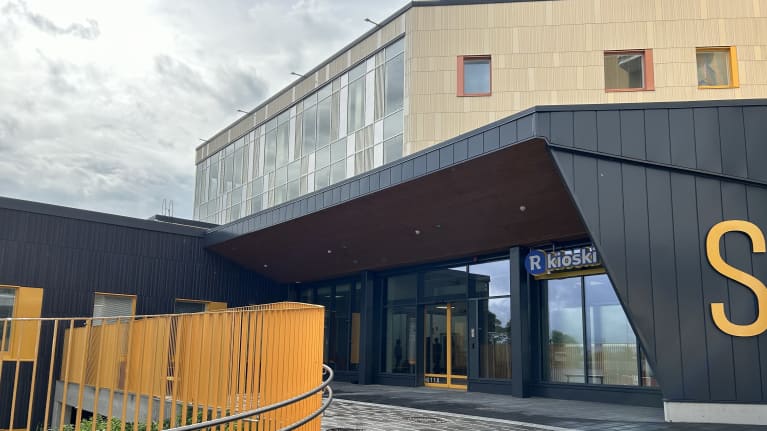 Hyvinvointialue uskoo: Osa yt-neuvotteluissa irtisanotuista saa uutta ...