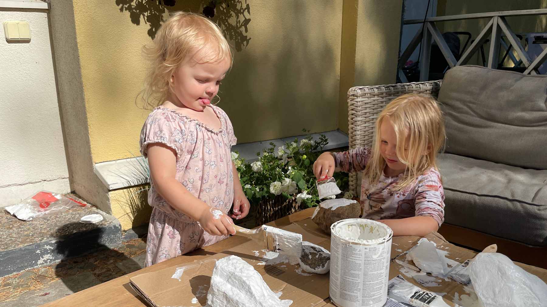 Savolaisten lapsilla ei ole kesälomaa – suurperhe pitää kotikoulua ja ...