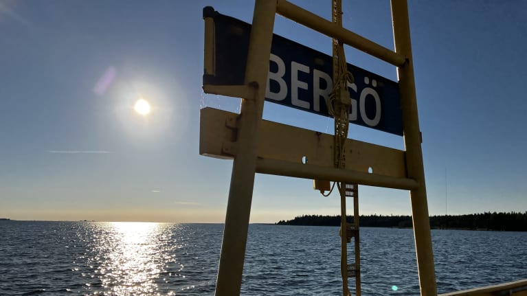 Bergön uusi lautta viivästyy puolella vuodella – ylimääräiset maatyöt ...