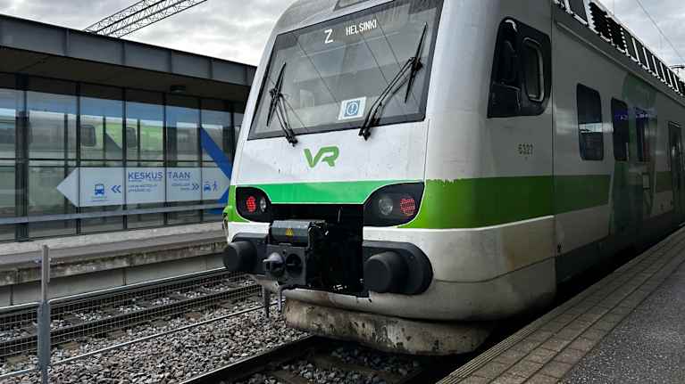 Junaliikenne kulkee taas Karjaan ja Salon välillä – puu kaatui ...