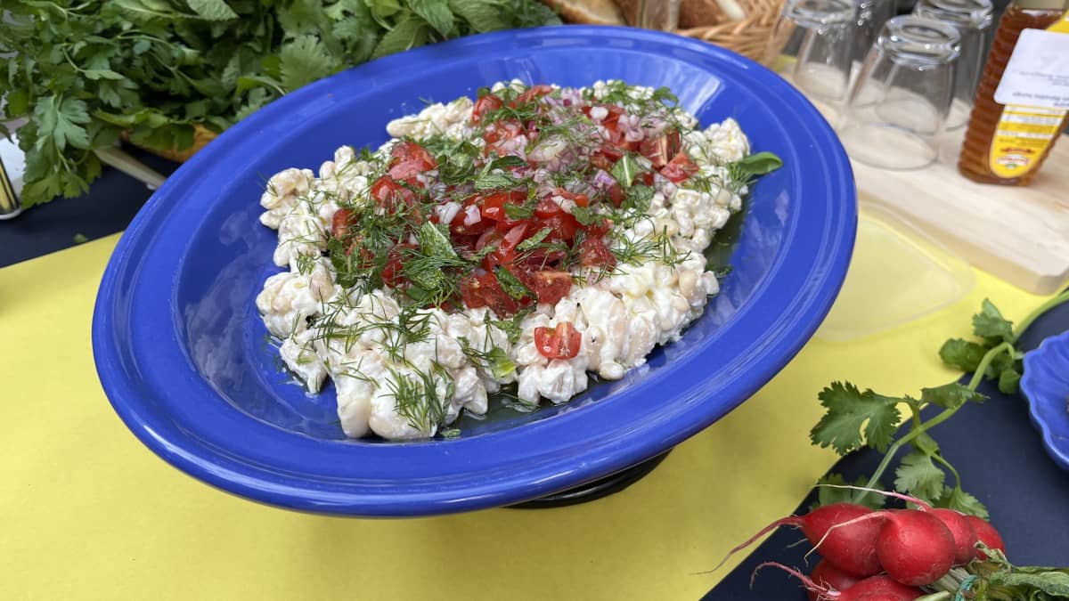 Puoli seitsemän -ohjelma vei vappupiknikin ostarille: Nappaa tästä ...