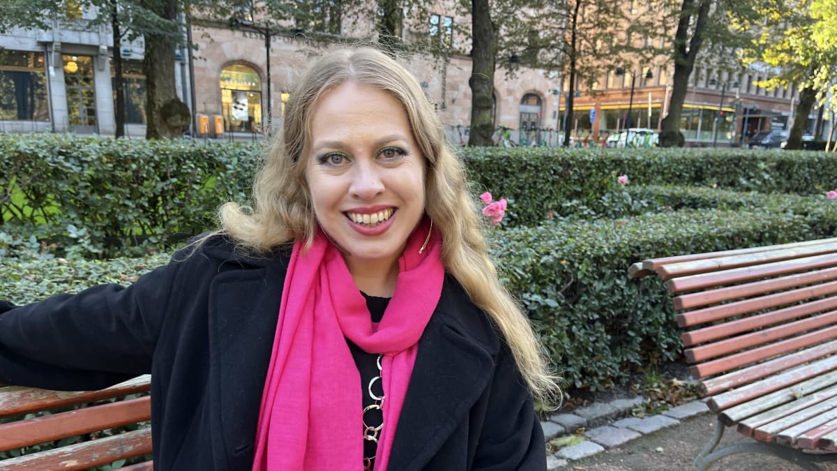 Soile Vilponen on ollut zombi, Barbie ja Kalevalan Aino ...