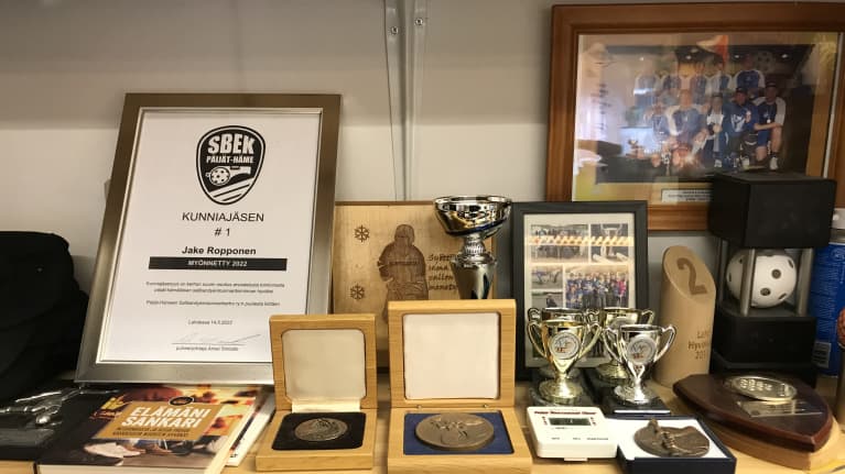 Kortteliliigassa samassa joukkueessa voi pelata kaksi kaveria, joiden ...