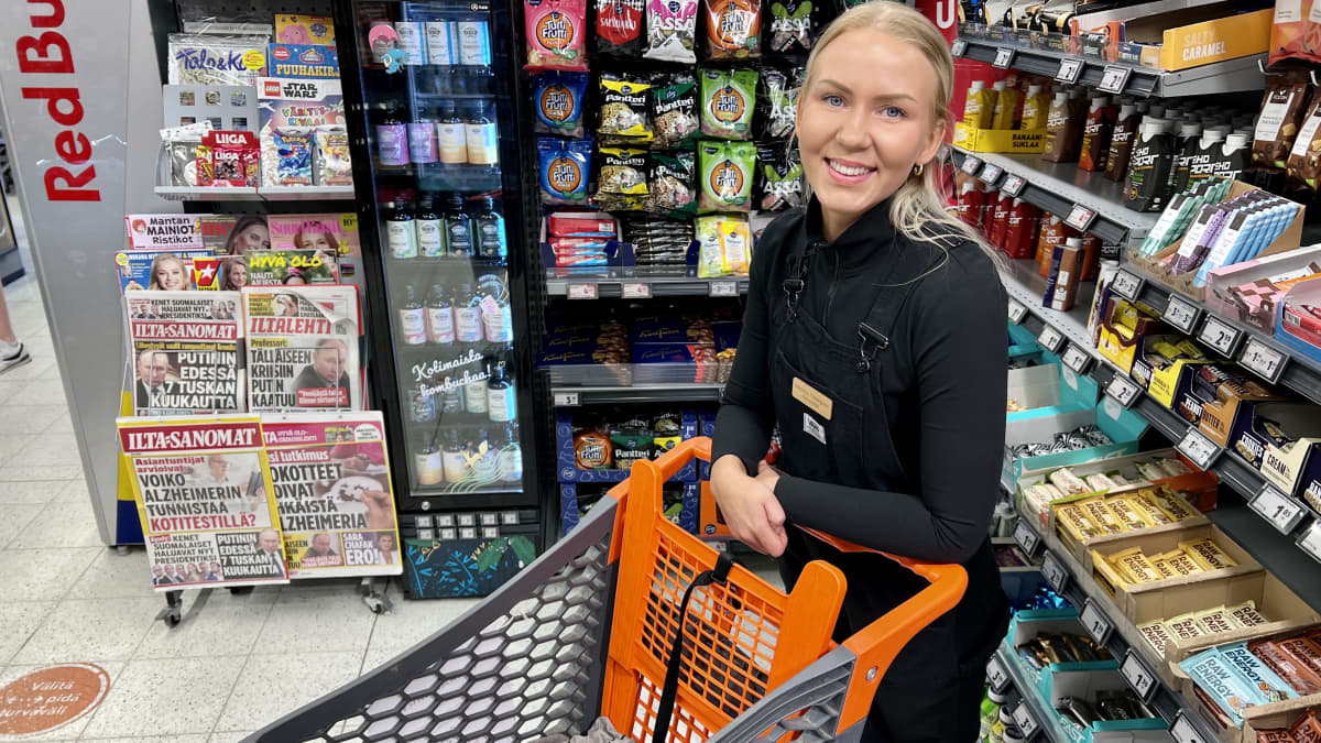 Kauppias keksi tehdä koirien ostoskärryt, somessa ideaan rakastuttiin ...