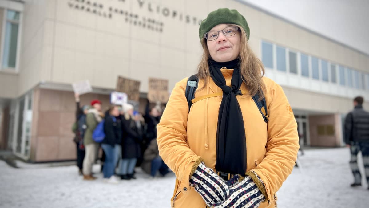 Säästösuunnitelmat kuohuttavat Turun yliopistossa – seurasimme ...