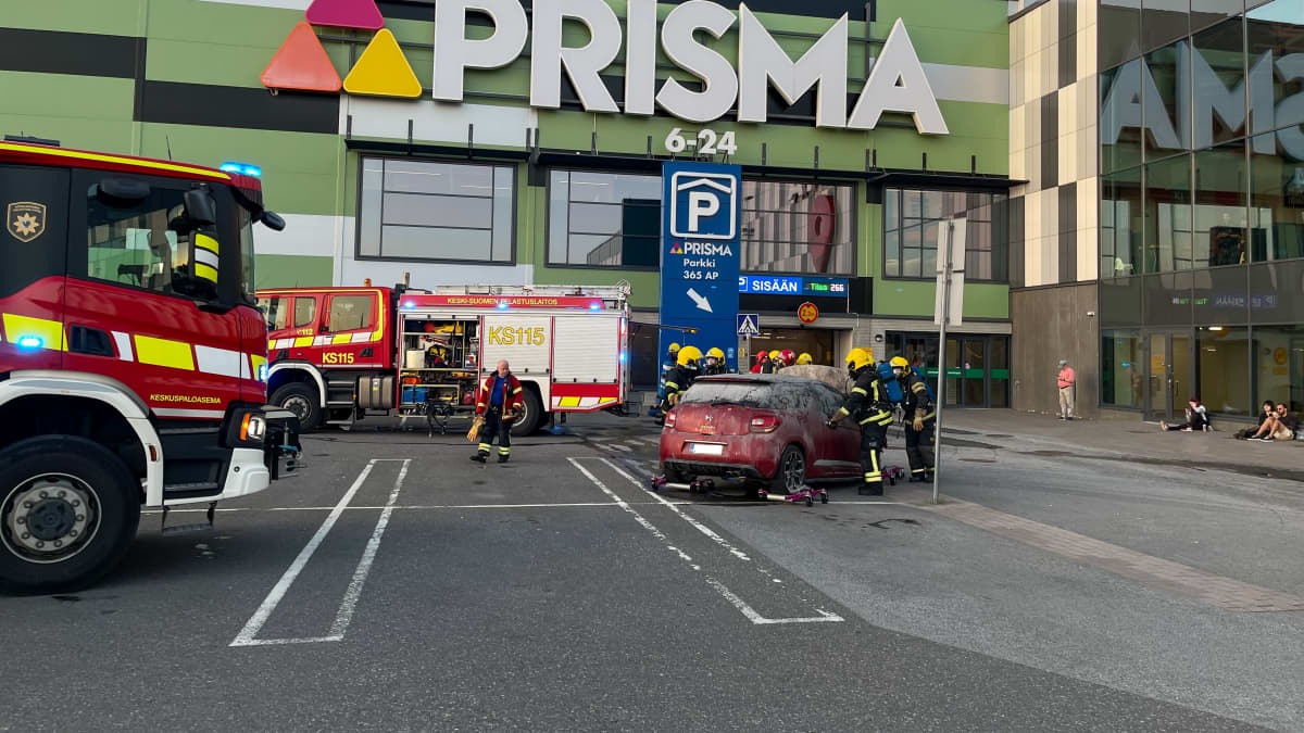 Prisman parkkihalli Jyväskylässä avataan jälleen tiistaina aamulla ...