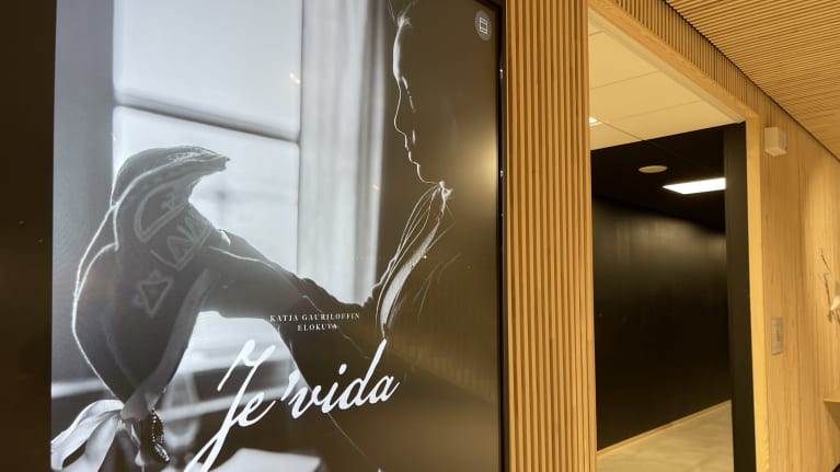 Je'vida lea vuovdán badjelaš 10 000 teáhterbileahta – bagadalli Katja ...