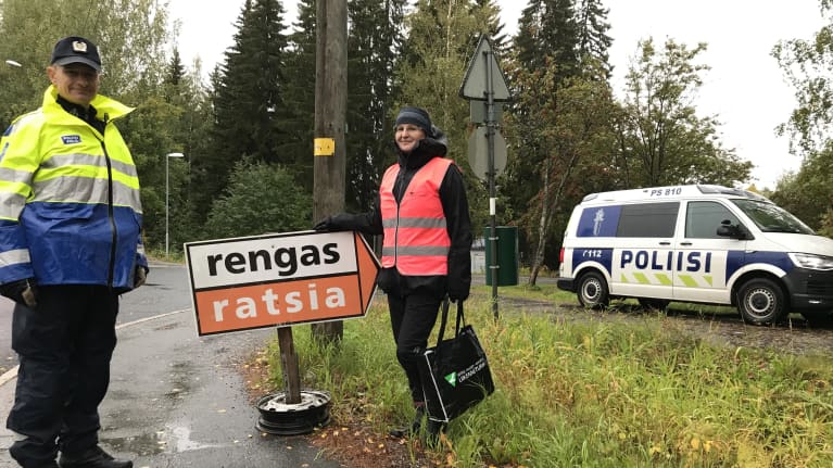 Rengasratsiat muistuttavat jälleen kesärenkaiden kunnosta | Yle
