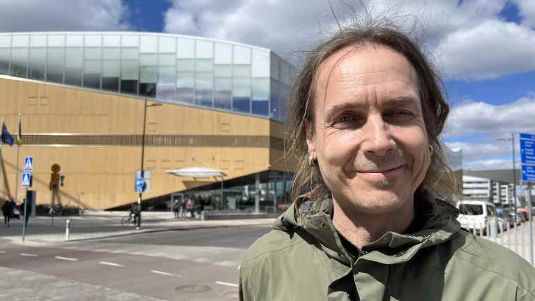 Kaisantunnelin suulla on nyt uusia liikennemerkkejä – antaa etuajo ...