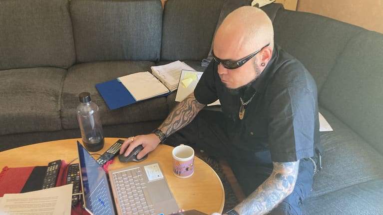 Aivo- ja niskavammainen Sami Vainikka ei pysty edes imuroimaan ...