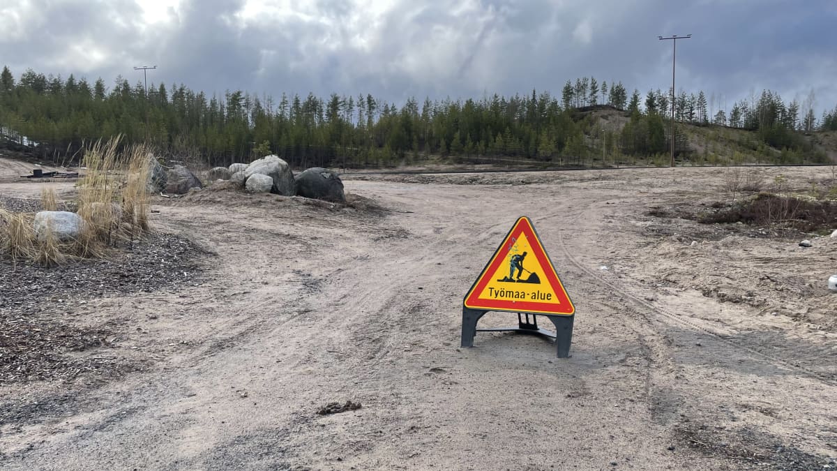 Poliisi ei avaa esitutkintaa Laukaan Leppäveden urheiluhallihankkeesta ...