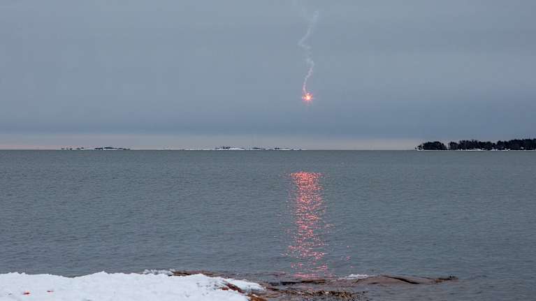 Espoo shoots flares as part of maritime rescue exercise | Yle News | Yle