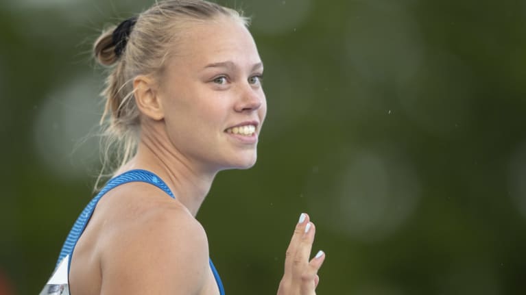 Anna Hall, 22, häikäisee juoksusuorituksellaan – sai kuulla törkeitä ...