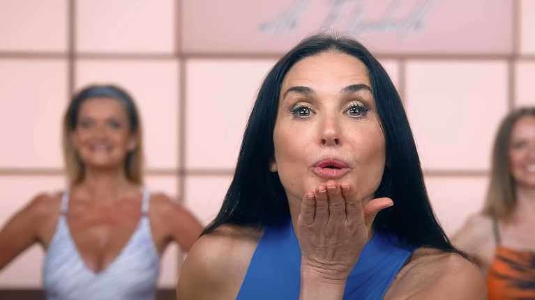 Essee: Keski-ikäinen nainen on nyt maailman kiinnostavin hahmo – Queen of Fucking Everything on ...