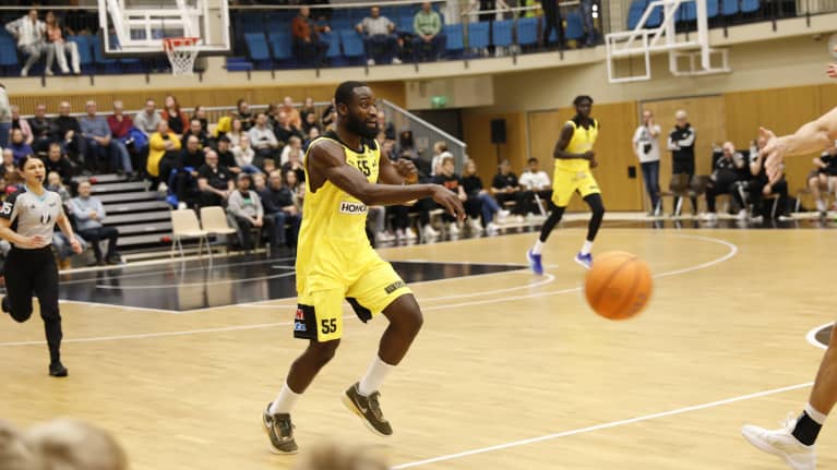 Lauri Markkasen tähtitarinan alkua todistanut Fiifi Aidoo, 27, kävi ...