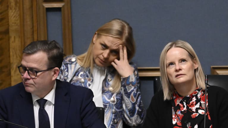 Hallitus sai eteensä talouden vakavat luvut – Purra kutsui ...