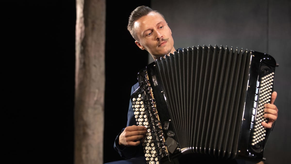 Vuoden harmonikkataiteilija 2023 on Pellon Lankojärveltä kotoisin oleva ...