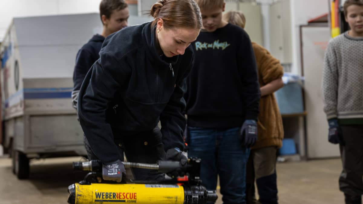 Vapaaehtoiset hoitavat puolet pelastustehtävistä Lapissa – lapset ja ...