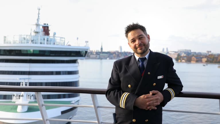 "Ennen vedettiin kännit, nyt mennään viihtymään" – Risteilyisäntä Max ...