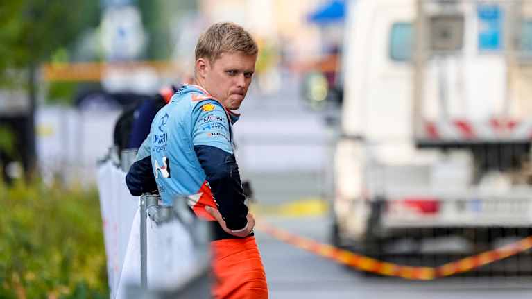 Sami Pajarin Toyotassa varis, Ott Tänak ei pahoitellut | Urheilu ...