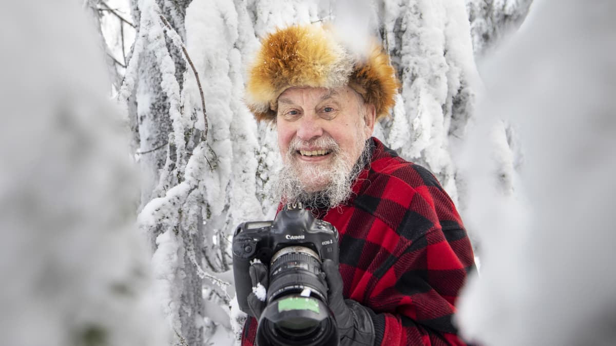 Palkittu luontokuvaaja Hannu Hautala on kuollut | Kotimaa | Yle