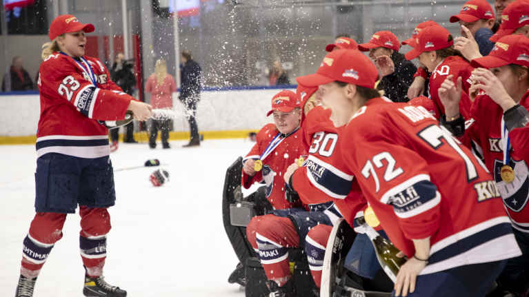 HIFK on jälleen Suomen mestari! Pelaajat osoittivat luonteensa ja ...