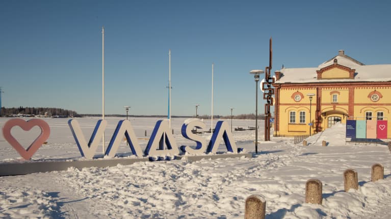 Vasa stad avbryter de permitteringar som planerats för i år – bokslutet mycket positivare än ...