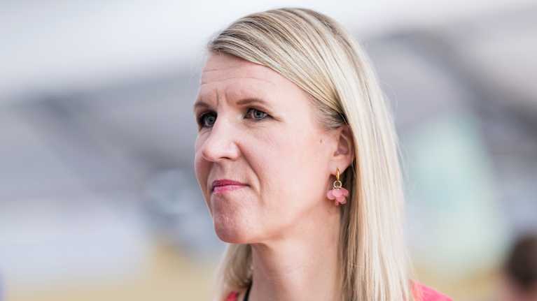 Ministeri Sari Multala pahoittelee käytöstään Ruisrockissa – myöntää ...