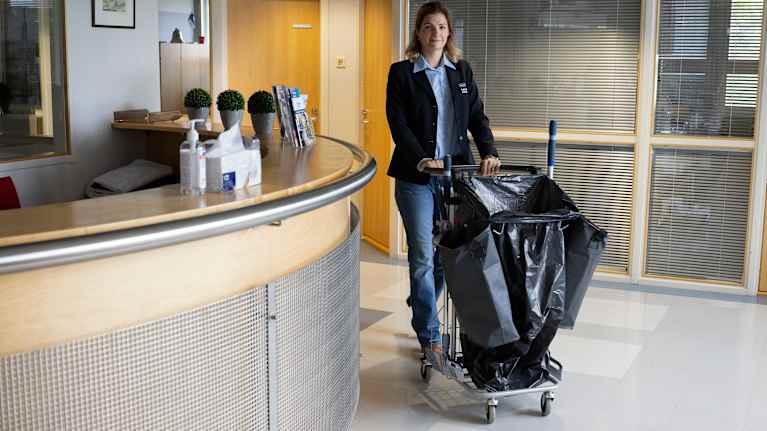 Maisteri Reelika Kopli sai siivoojan töitä ja pettyi – katso ammatit ...