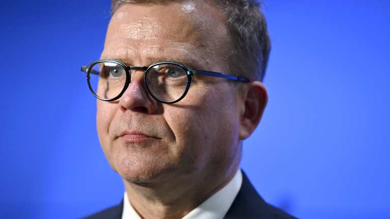 Pääministeri Petteri Orpo kommentoi tullisopua: ”Eskalaatiolta ...