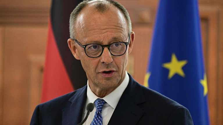 Saksan Merz: Moldovalla ovi avoinna Euroopan unioniin | Uutisia lyhyesti | Yle