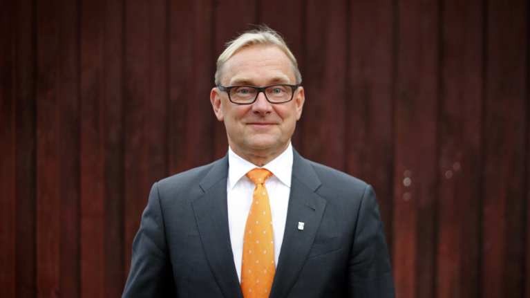 Stadsdirektörstjänsten i Hangö lockar många sökande - också nyligen ...
