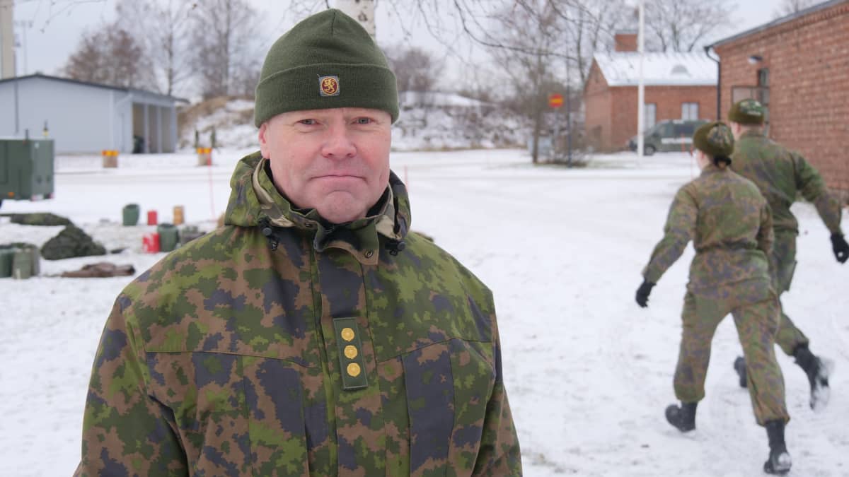 Puolustusvoimien itsenäisyyspäivän paraati järjestetään tauon jälkeen ...