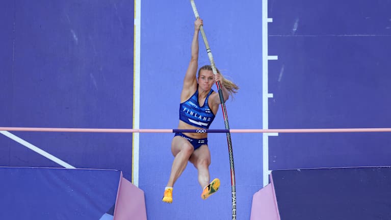 Elina Lampela sivusi halliennätystään | Urheilu lyhyesti | Yle Urheilu