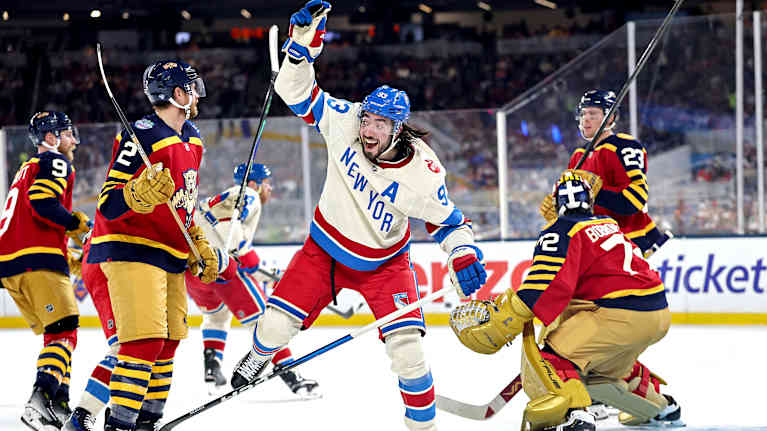 New York Rangers kaatoi Florida Panthersin ulkoilmaottelussa ...