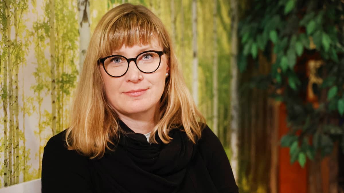 Suomi kouluttaa tuhansia hoiva-avustajia, myös ulkomailta – ”Ei ole ...