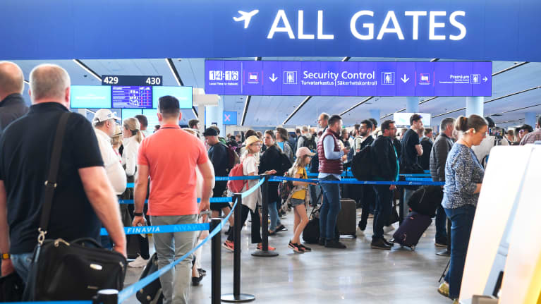 Helsinki Airport allows 2 litres of liquids in carry-on luggage | Yle ...